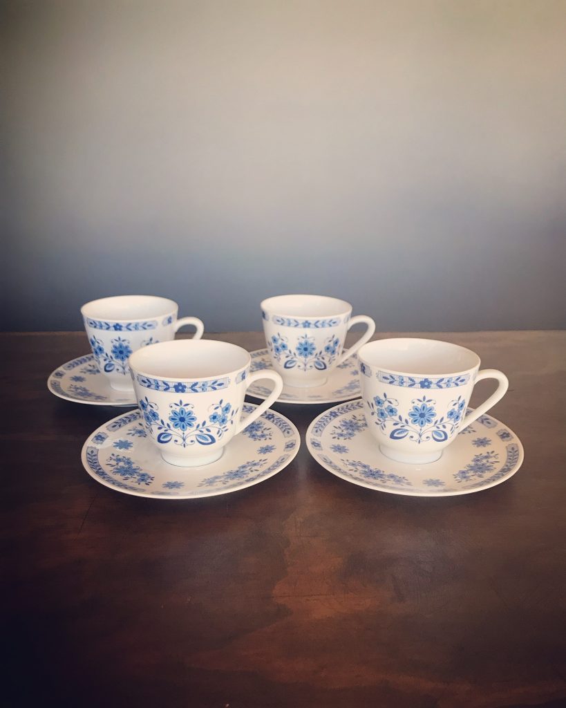 Seltmann Weiden Mid-Century Coffee Cups and Saucers – Maggie Rose Seltmann Weiden Mid-Century Coffee Cups and Saucers – Maggie Rose